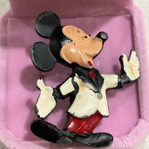 Walt Disney | Jewelry | Vintage Mickey Mouse Walt Disney Productions ...